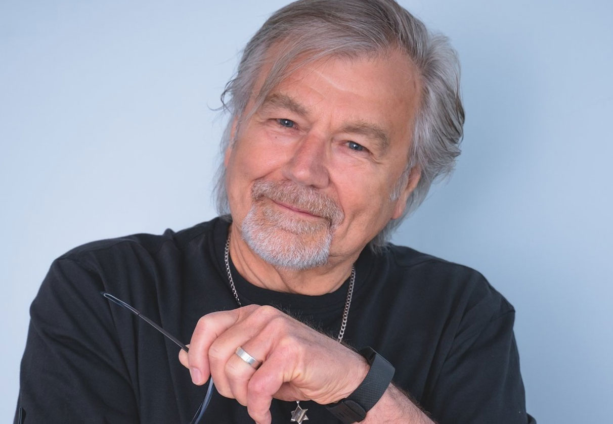 The many faces of Dennis Nash | Hamilton Jewish News