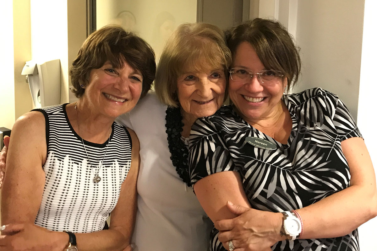 Forty years of women volunteering and making a difference | Hamilton ...