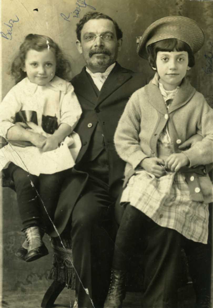 1918 Rabbi Wolf and the two girls | The Knoxville Jewish Alliance